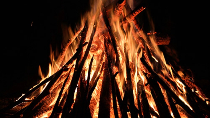 Bonfire - Visit Belvoir