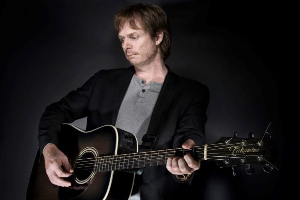 Stevie Jones live at The Geese & Fountain - Visit Belvoir